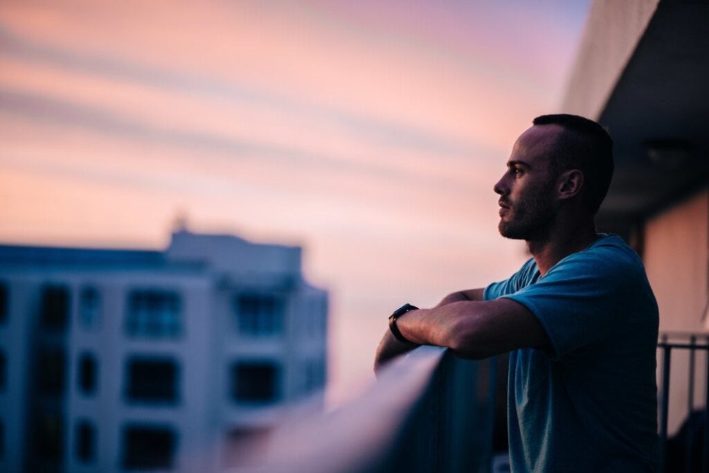 What to do when he pulls away? 8 Ways to cope with challenges