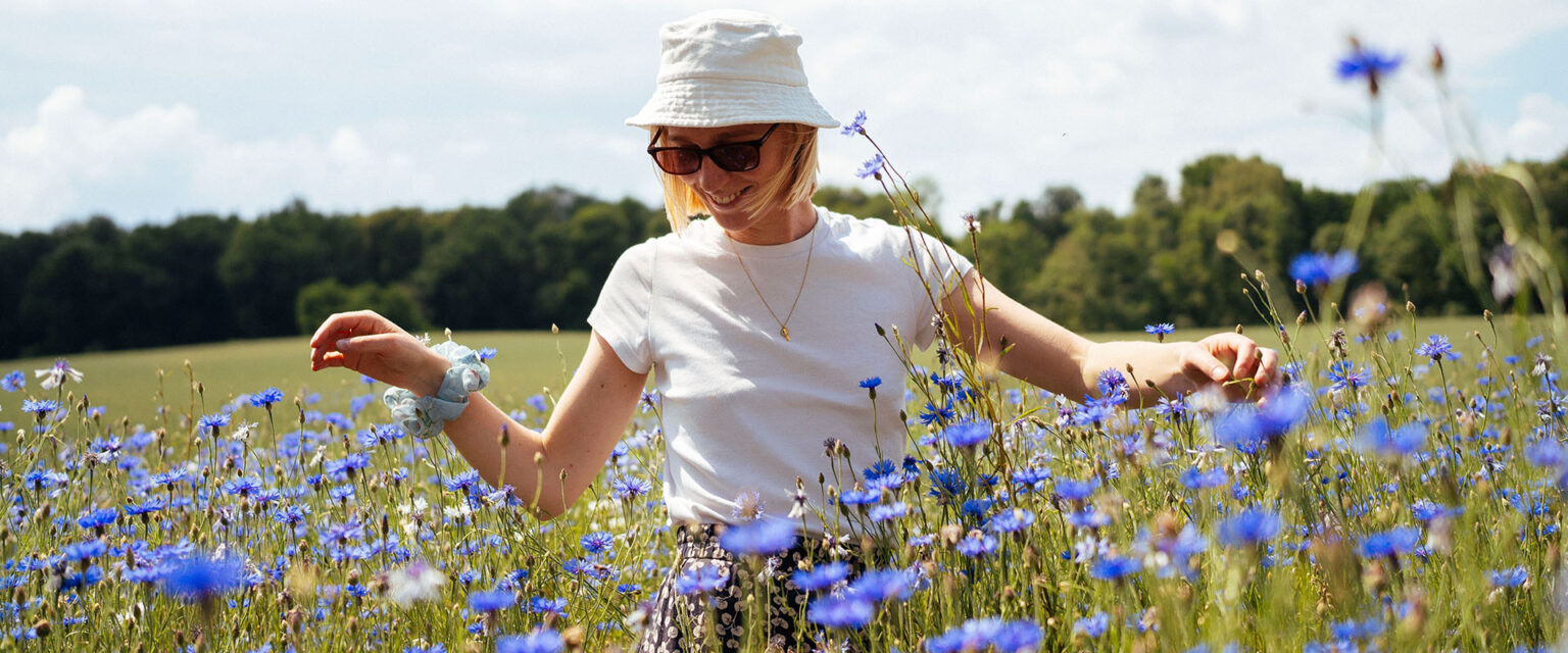 Does she like me? 18 signs the object of your interest shares your feelings